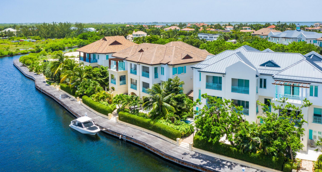 STONE ISLAND #1403 - PHASE TWO by RE/MAX CAYMAN ISLANDS - CIREBA